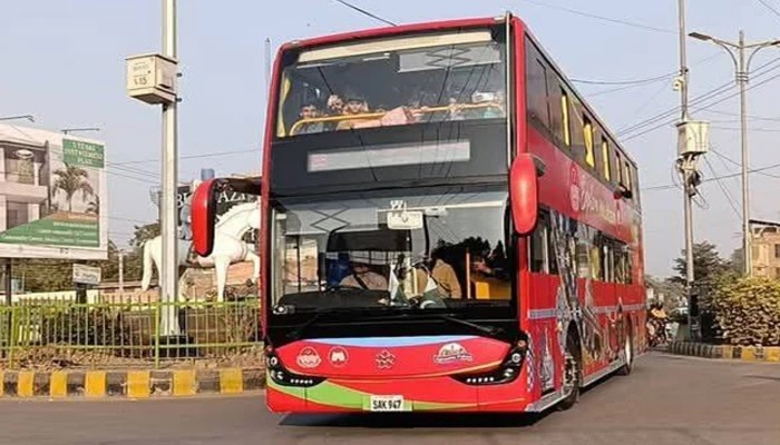 Double-decker buses to hit Karachi roads tomorrow | Pakistan State Time